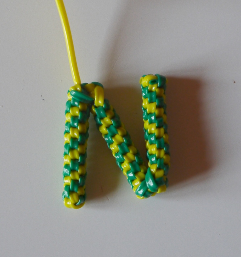Alphabet : N | L'Art des Scoubidous